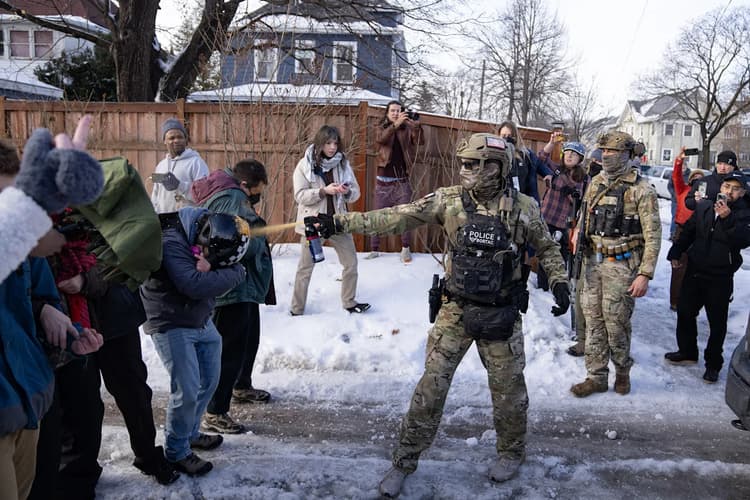 How ICE’s Domestic Tactics Shifted: The Militarized, ‘Random’ Raids ...