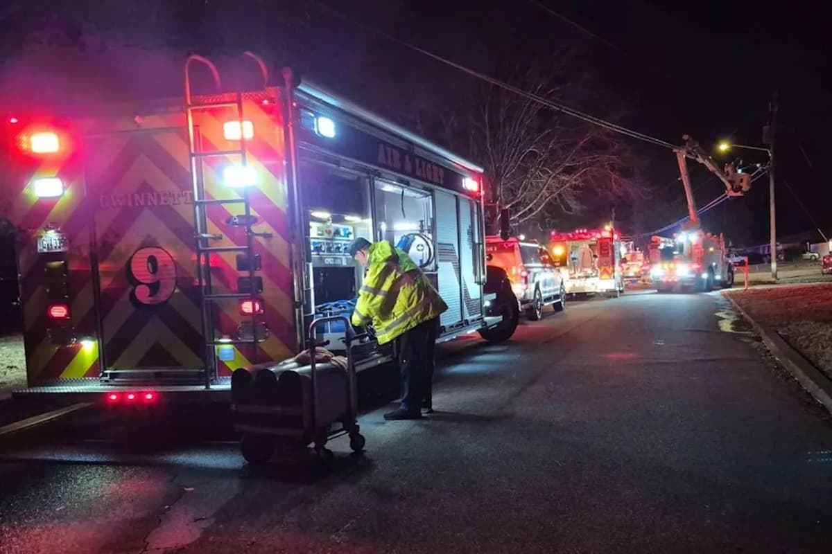 Heroic Son Saves Mother From Lilburn House Fire, Dies After Reentering ...