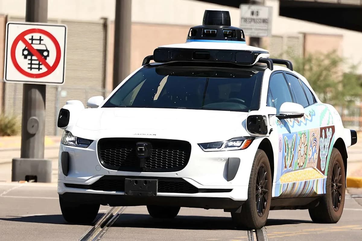 Waymo Rider Flees As Self-Driving Car Stops On Phoenix Light-Rail ...