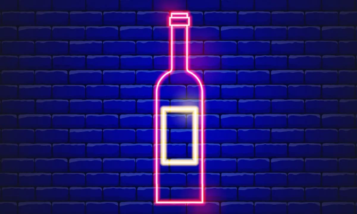 Glow-In-The-Dark Biosensor Flags Wine Spoilage — Real-Time, Noninvasive ...